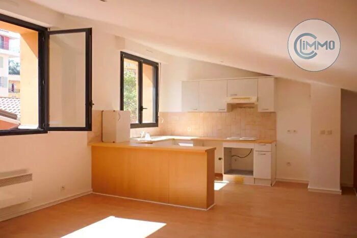 Appartement à louer - Nice, Riquier - 2 pièces - 1 chambre