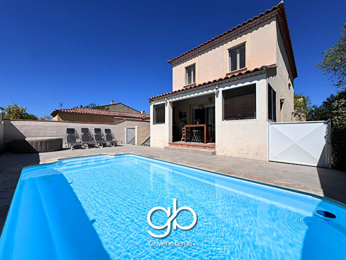 Maison à vendre - Vergèze - 5 pièces - 3 chambres