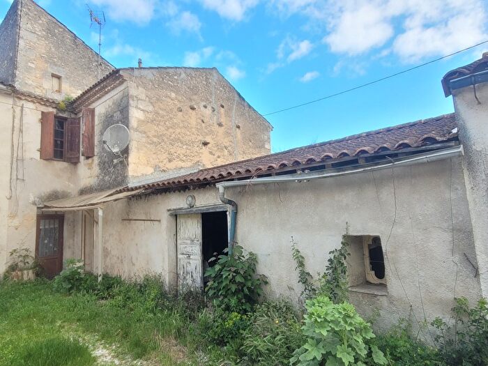 Maison 5 pièces à Saint-Estèphe, à vendre