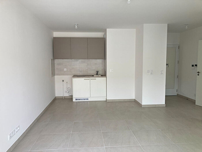 Appartement à louer - Suresnes, Plateau Ouest - 2 pièces - 1 chambre