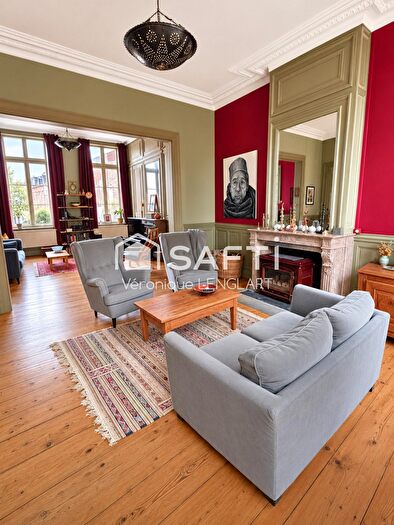 Maison 8 pièces à Cappelle-en-Pévèle, à vendre