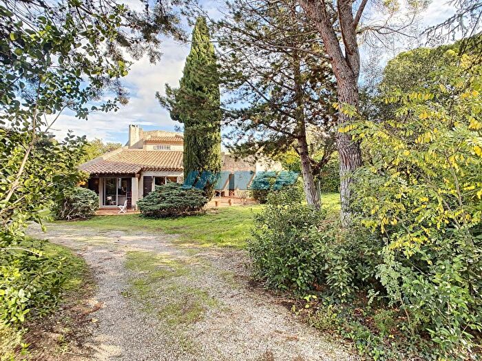 Maison à vendre - Marseille e , Le Cabot - 7 pièces - 5 chambres