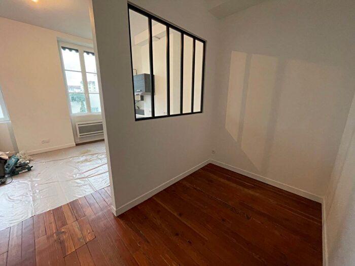 Appartement à louer - La Villette, Lyon ème arrondissement - 1 pièce