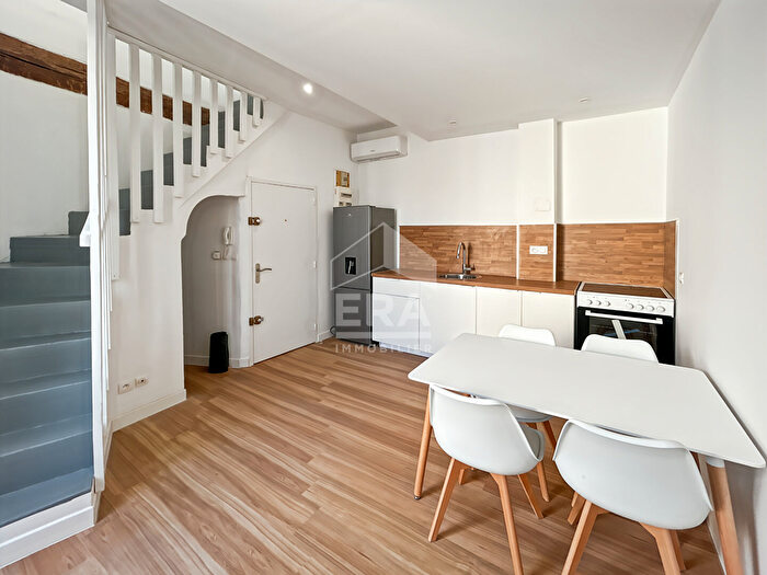 Appartement à louer - Pertuis, Centre-ville, Fours à Chaux, Claret - 2 pièces - 1 chambre