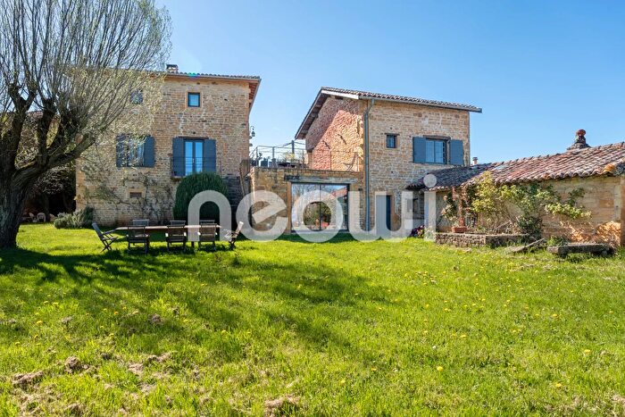 Maison à vendre - Pouilly-le-Monial - 7 pièces - 4 chambres