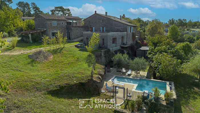 Maison à vendre - Chassiers - 15 pièces - 7 chambres