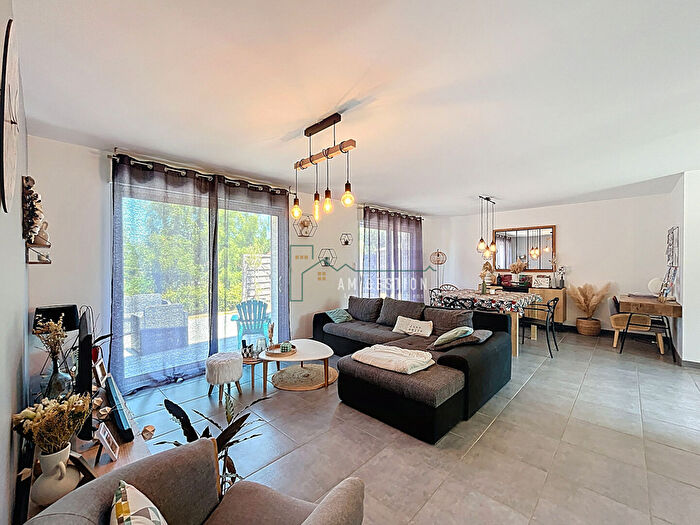 Maison à vendre - Compreignac - 4 pièces - 2 chambres