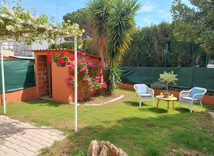 Maison à louer - Perpignan, La Garrigole - 5 pièces - 3 chambres