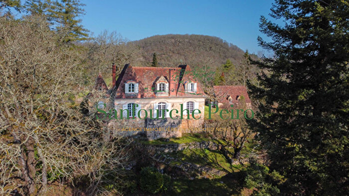 Maison à vendre - Saint-Cyprien - 7 pièces - 4 chambres