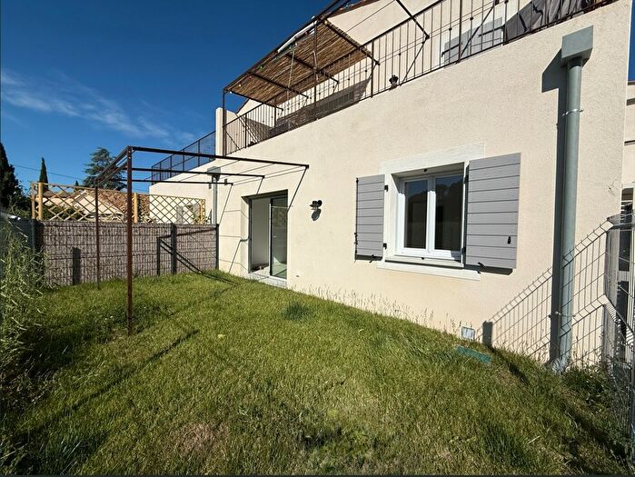 Appartement 3 pièces à Lourmarin, à vendre
