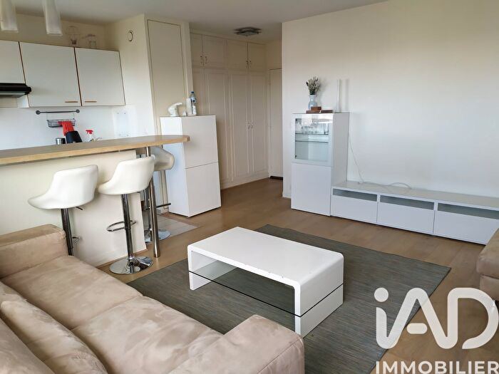 Appartement à louer - La Garenne-Colombes, Champs-Philippe - 2 pièces - 1 chambre