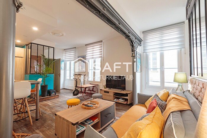 Appartement à vendre - Rochefort, Centre-ville - 5 pièces - 3 chambres