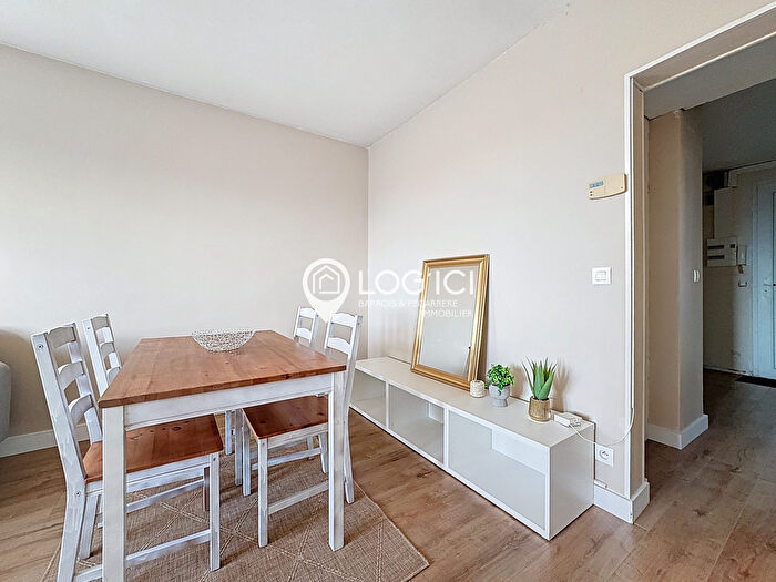 Appartement à louer - Tarbes, Centre-ville - 3 pièces - 2 chambres