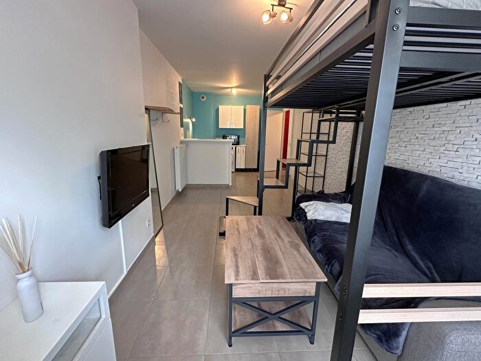 Appartement à vendre - Mennecy, Centre-ville, Gare, Châtries, Château, Bel-Air - 1 pièce
