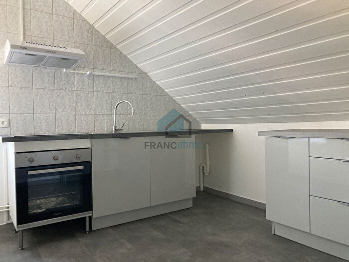 Appartement à louer - Pont-de-Roide-Vermondans - 4 pièces - 3 chambres