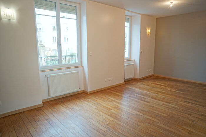 Appartement 4 pièces à Le Creusot, Sud Est, à louer
