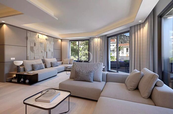 Appartement à vendre - Beaulieu-sur-Mer - 4 pièces - 3 chambres