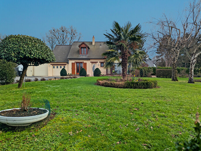 Maison à vendre - Laval, Pavement - 6 pièces - 3 chambres