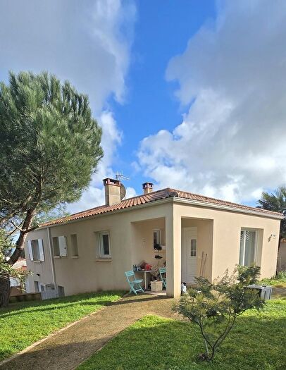 Maison à vendre - Longeville-sur-Mer - 6 pièces - 4 chambres