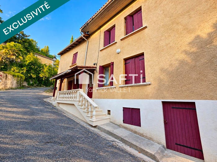 Saint-Aquilin : Maison 7 pièces à vendre