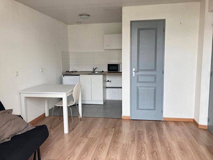 Puyrousseau-Les Vergnes-Le Toulon, Périgueux - Appartement 1 pièce à louer