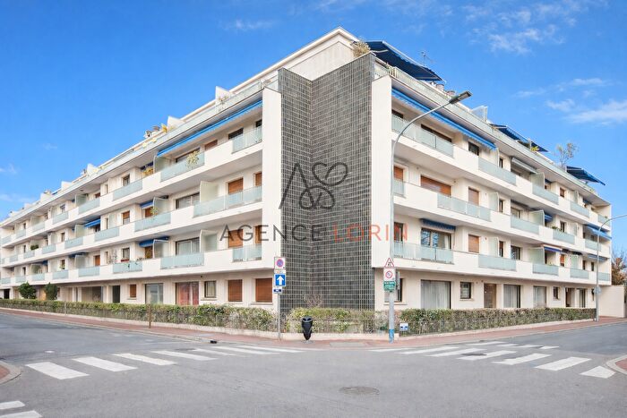 Appartement à vendre - Le Vésinet - 3 pièces - 2 chambres