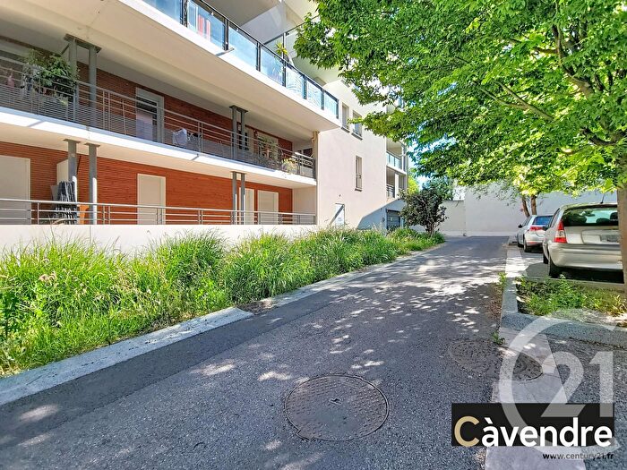 Appartement 3 pièces à Avignon, Magnanen, Teinturiers, à vendre