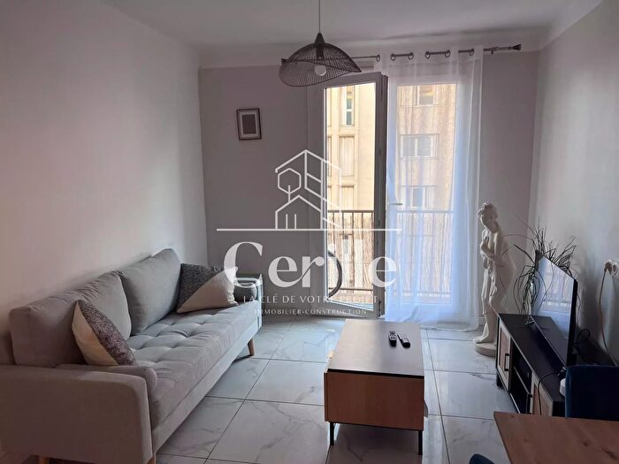 Appartement à louer - Marseille e , La Capelette - 4 pièces - 3 chambres