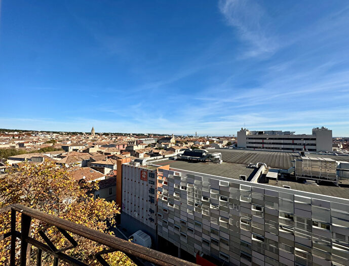Appartement à louer - Nîmes, Jean Jaurès - 1 pièce - 1 chambre