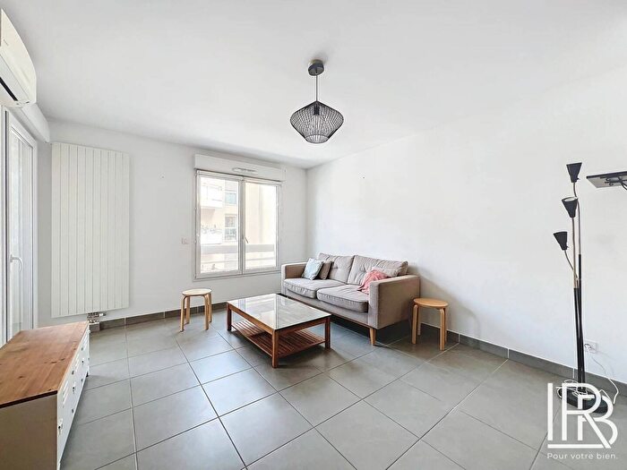 Appartement à louer - La Conception, Marseille ème arrondissement - 3 pièces - 2 chambres