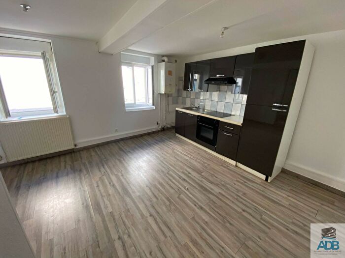 Appartement à louer - Roanne - 3 pièces - 2 chambres