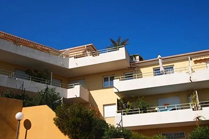 Appartement 2 pièces à Nice, Saint-Antoine, à vendre
