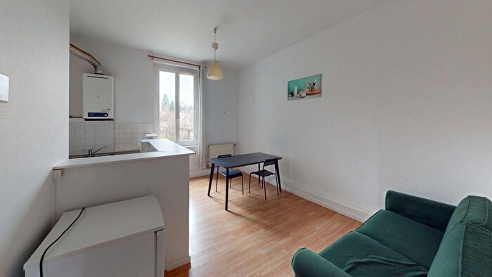 Appartement à louer - Monthieu-Saint François, Saint-Étienne - 2 pièces - 1 chambre