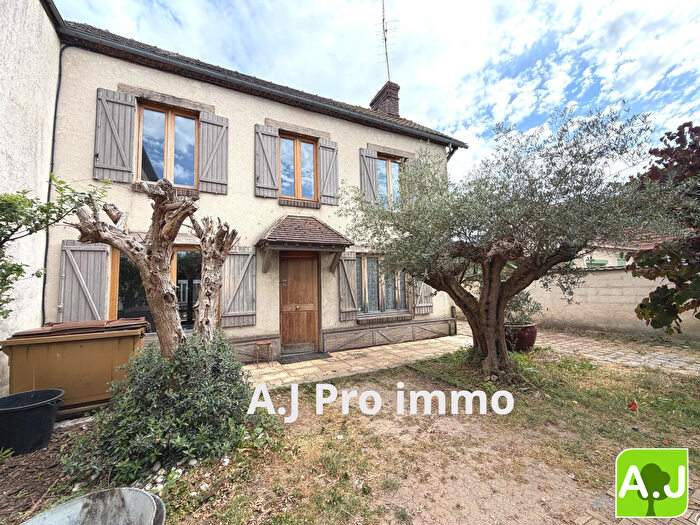 Maison 6 pièces à vendre à Bois-le-Roi