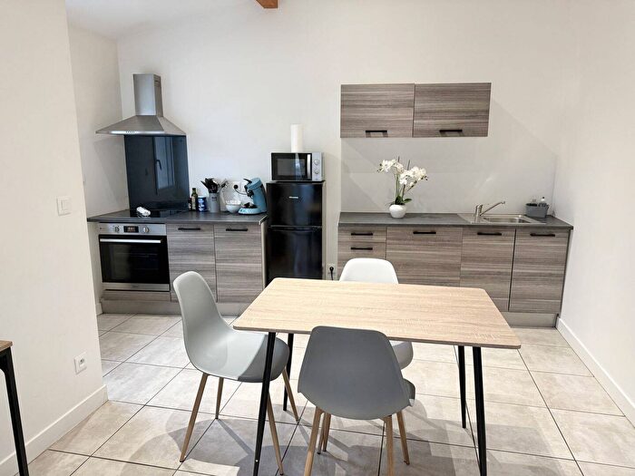 Leyment : Appartement 2 pièces à louer