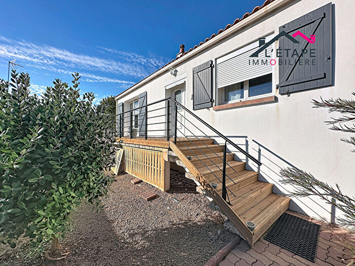 Maison 5 pièces à Nieul-le-Dolent, à vendre