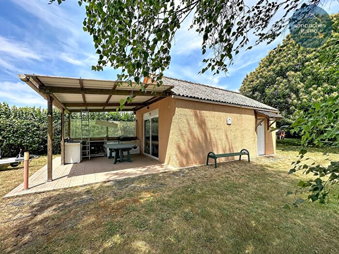 Manou : Maison 1 pièce à vendre