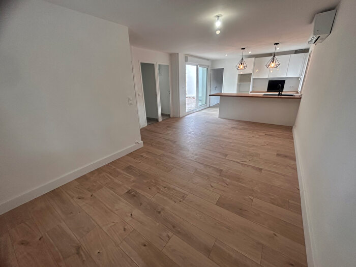 Maisons à vendre et appartements à louer - 1
