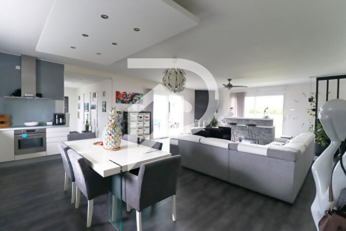 Maison à vendre - Técou - 5 pièces - 4 chambres