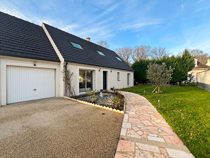 Maison à vendre - Saint-Fargeau-Ponthierry - 7 pièces - 5 chambres