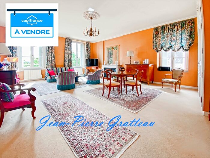 Appartement à vendre - Châtellerault, Centre-ville - 5 pièces - 4 chambres