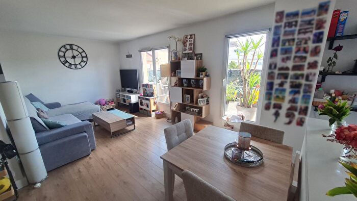Appartement 3 pièces à Saint-Ouen-lAumône, Epluches, à vendre