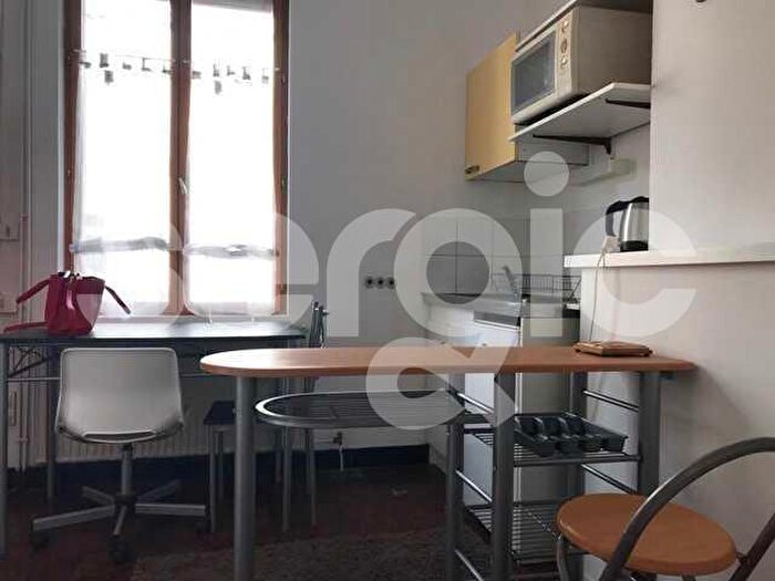 Valenciennes, Nungesser, La Briquette, Fb de Cambrai : Appartement 1 pièce à louer