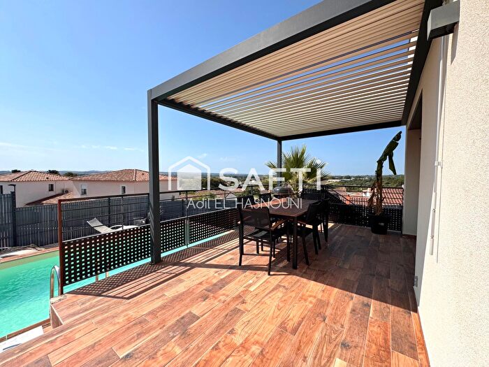 Maison à vendre - Milhaud - 5 pièces - 4 chambres