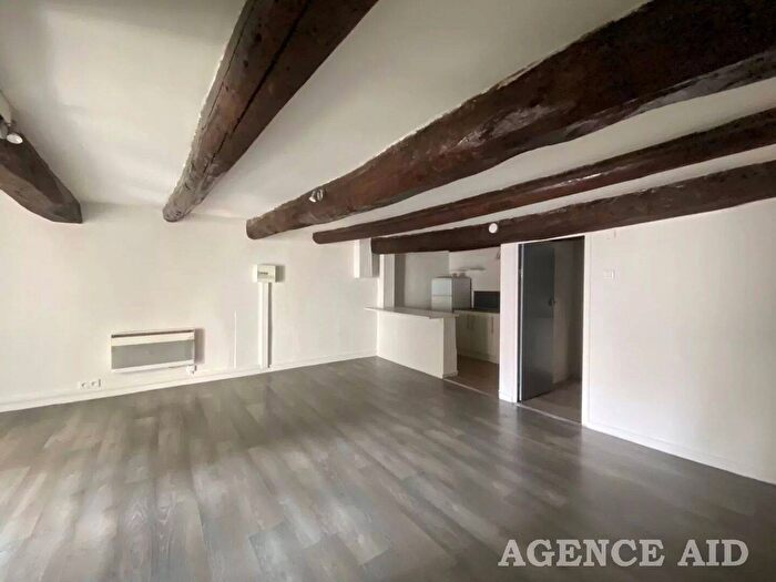 Signes : Appartement 1 pièce à louer