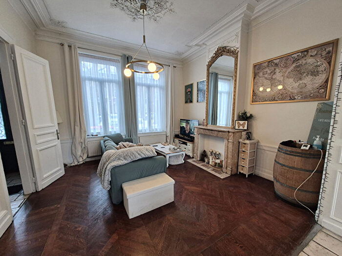 Maison à vendre - Douai, Centre-ville - 4 pièces - 3 chambres