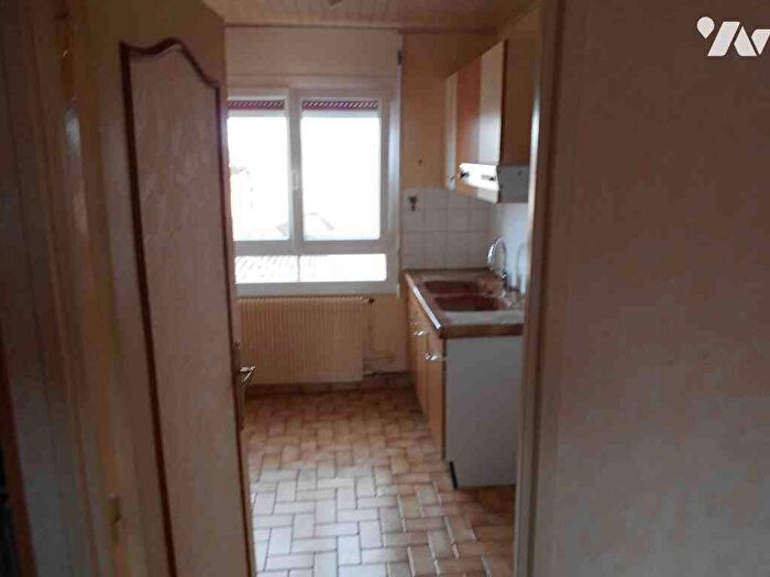 Appartement à louer - Chalons en Champagne - 4 pièces - 2 chambres