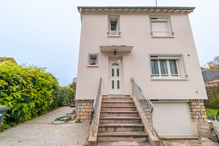 Maison à vendre - Montmorency, Bas Montmorency - 6 pièces - 4 chambres