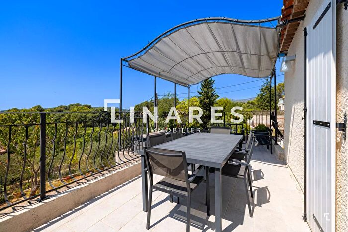 Maison à vendre - Marseille e , Les Camoins - 5 pièces - 4 chambres