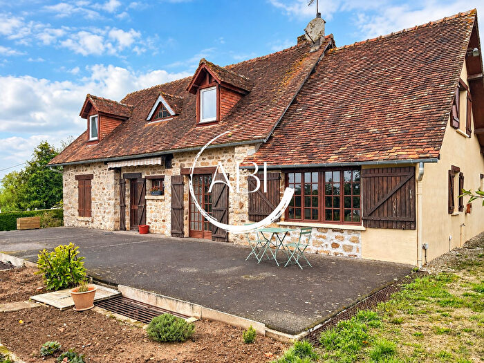 Saint-Ouen-le-Brisoult : Maison 5 pièces à vendre